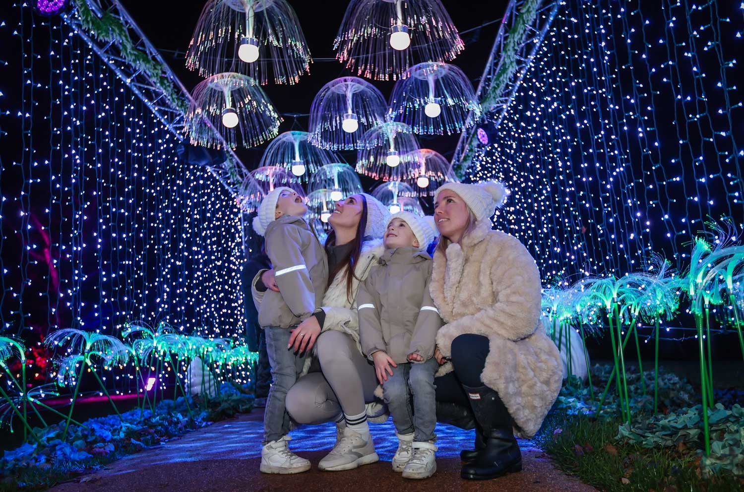 The magic of Glow Marwell returns - Marwell Zoo