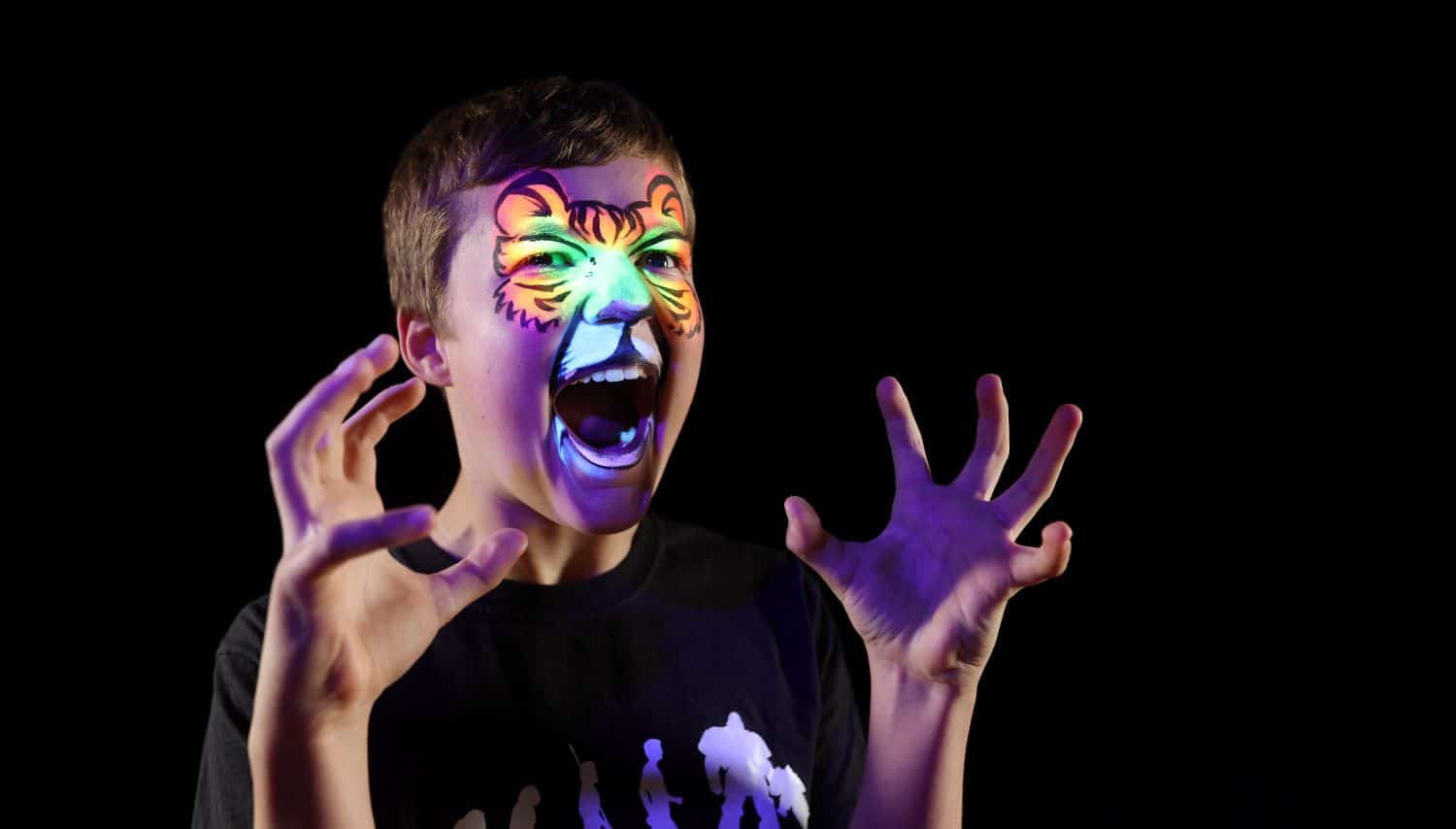 Glow Marwell: Top tips for your visit - Marwell Zoo